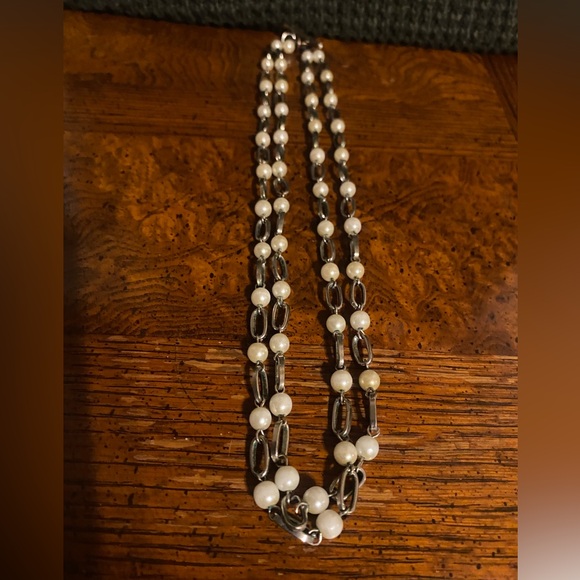 Cookie Lee | Jewelry | Cookie Lee Silver And White Pearl Necklace ...